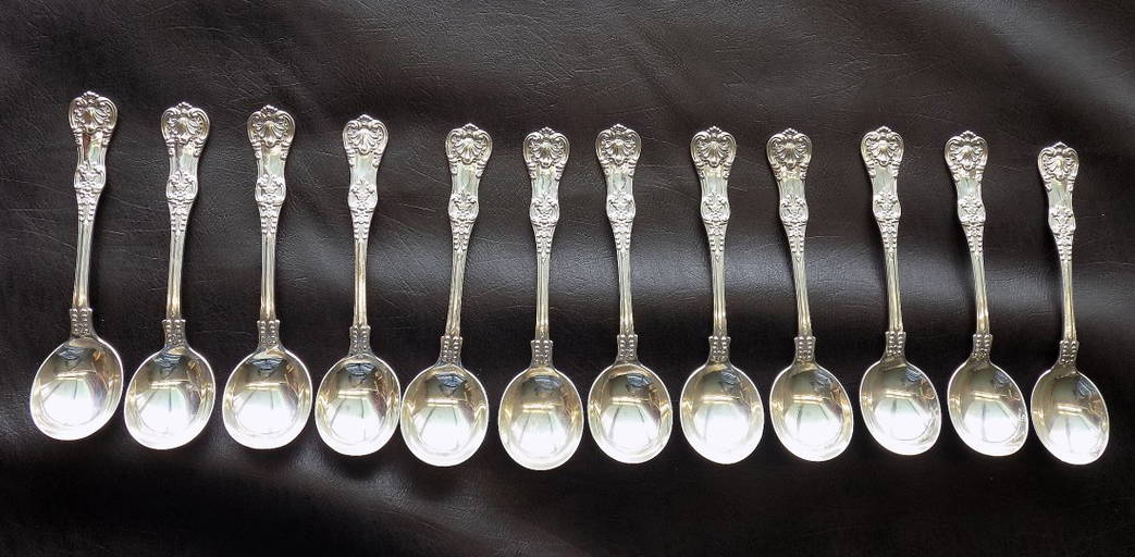 12 Beautiful Tiffany English King Sterling Silver Gumbo Soup Spoons
