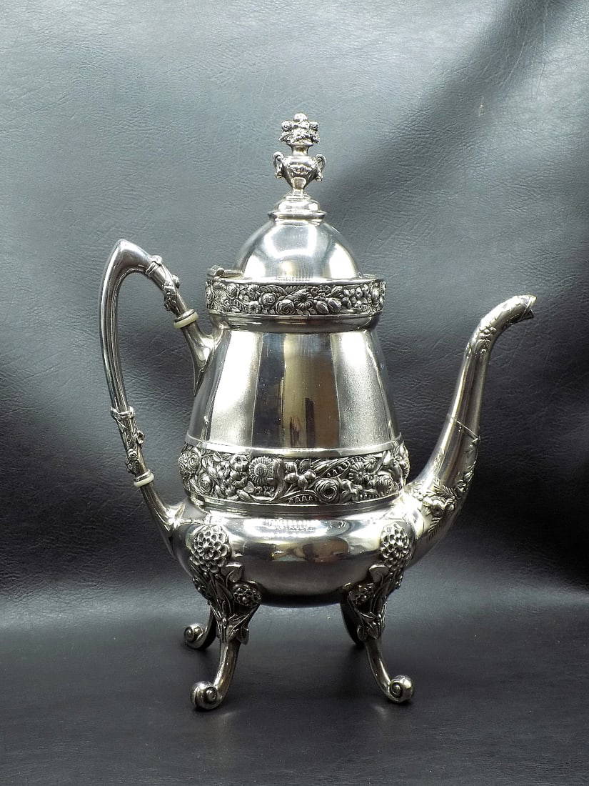 Fancy Vintage Silverplate Teapot By Reed And Barton Auction