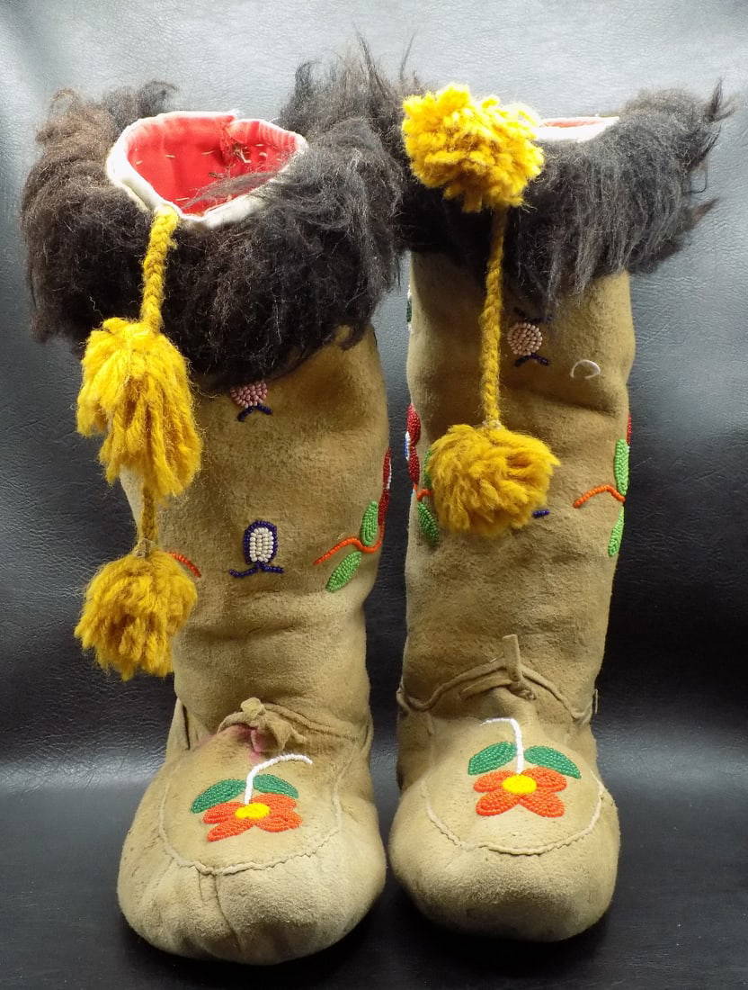 Nice Looking Vintage Native American Indian Beaded Boots Auction