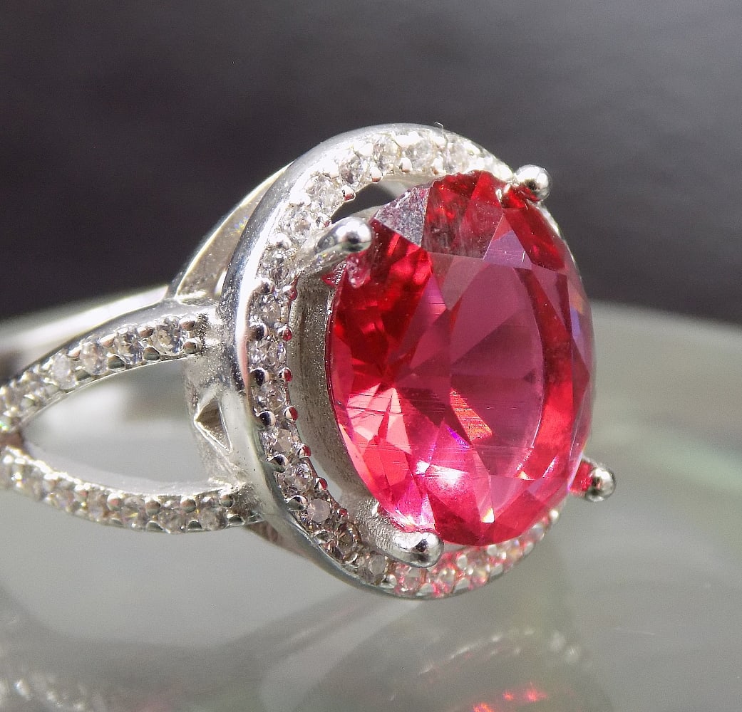 Beautiful 10 Cwt Ruby And Topaz Sterling Silver Ring