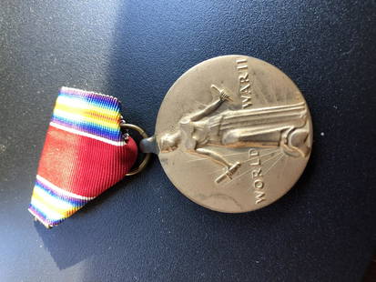 United States Of America World War Ii Badge, 1941 1945