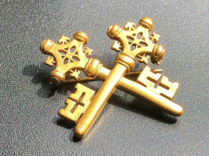 Vintage Mma Brooch Pin