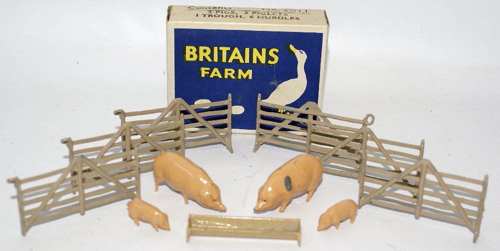 Vintage Britains Farm Animals Set 5011 With Pigs,
