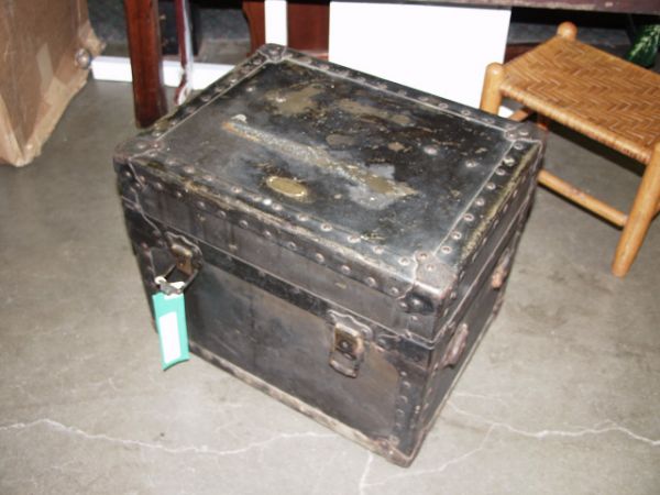 110: U.S. Army Officers Mess Kit WWII : Lot 110