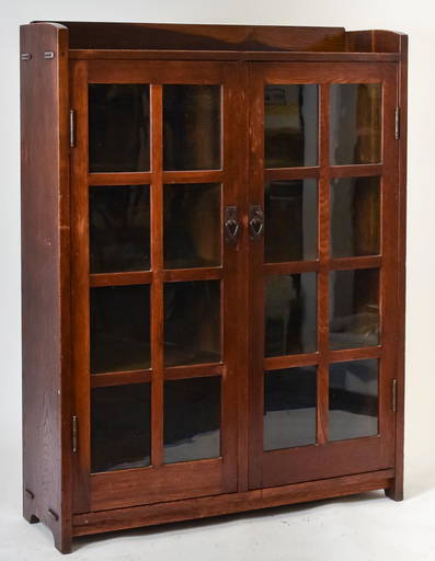Gustav Stickley Bookcase #716