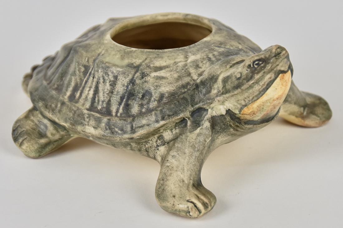 Weller Muskota Turtle Planter - Jan 05, 2020 | Forsythes' Auctions, LLC ...
