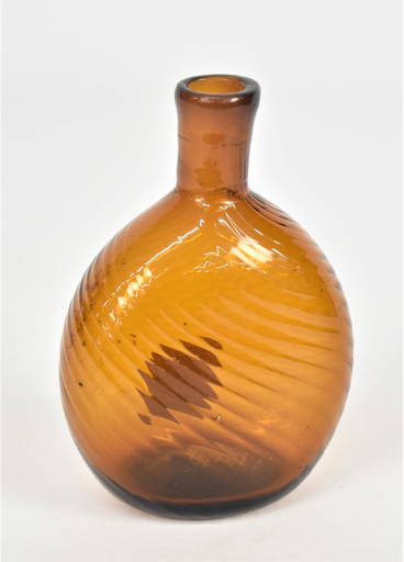 24 Rib Amber Chestnut Flask - Jan 02, 2022 | Forsythes' Auctions, LLC in OH