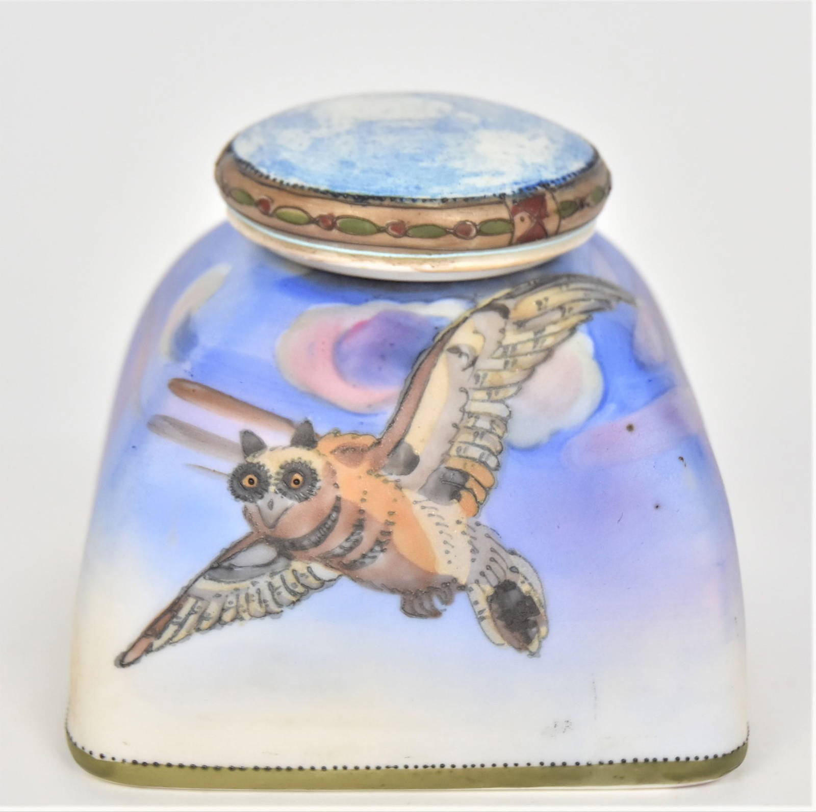 Nippon Covered Ink Well Auction