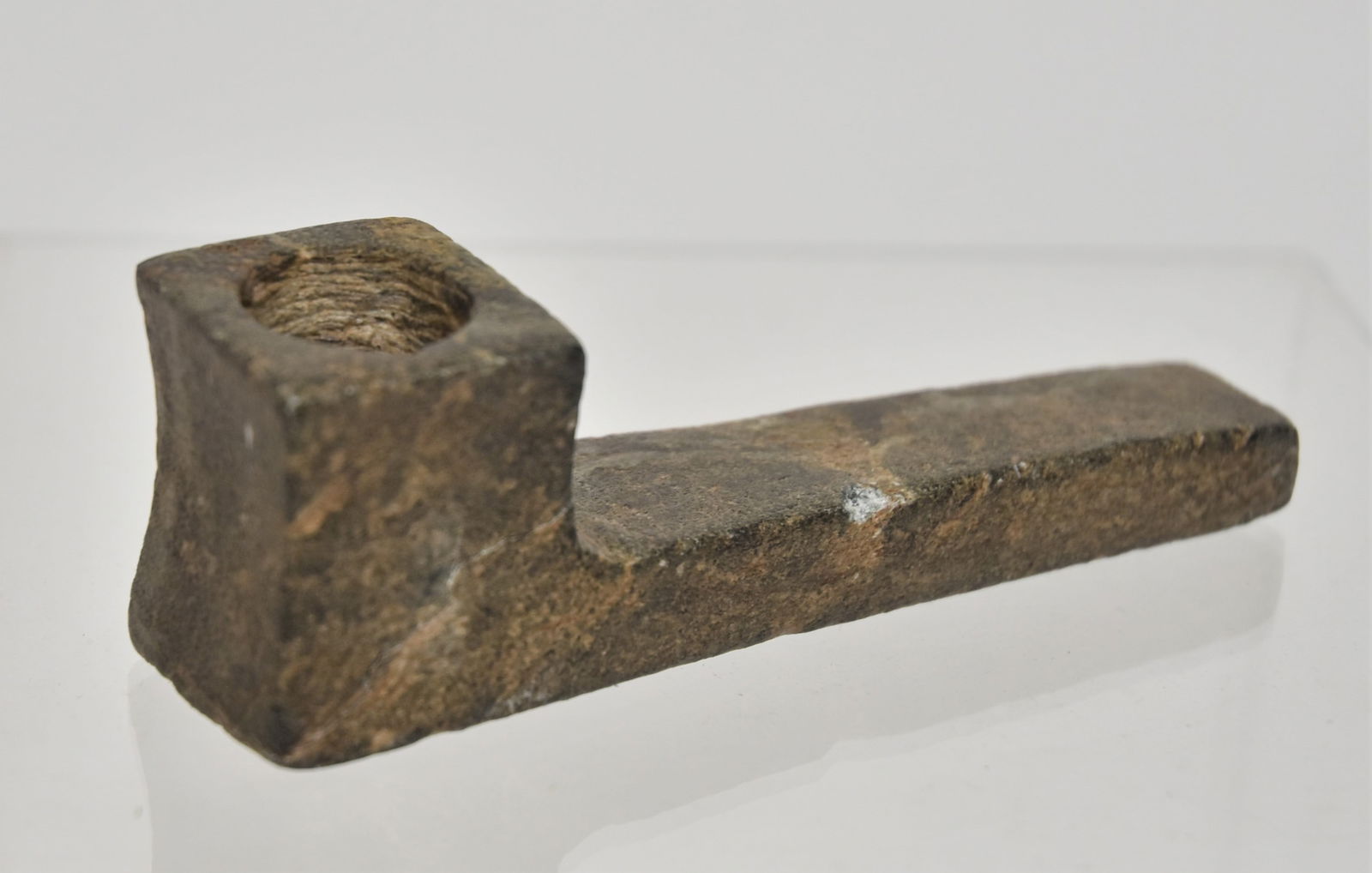 Late Prehistoric Pipe Auction