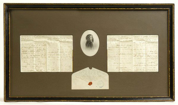 19: ELIZABETH BARRETT BROWNING AUTOGRAPH LETTER