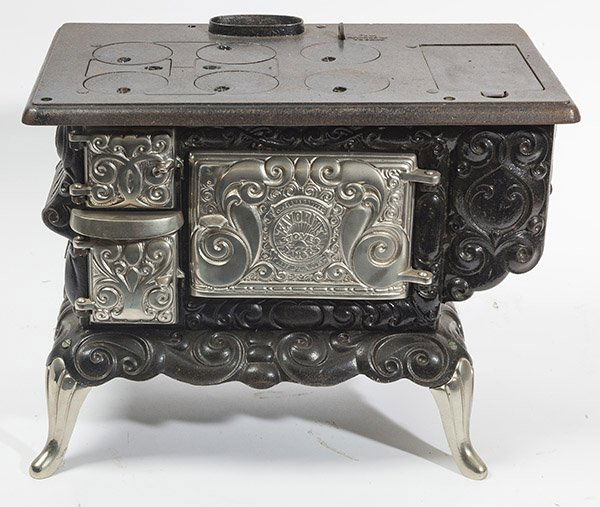 Favorite Salesman Sample Cast Iron Stove