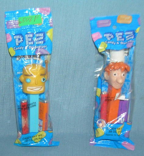 Pair of vintage PEZ Candy containers (#6508P) on Nov 24, 2022 | Baker's ...
