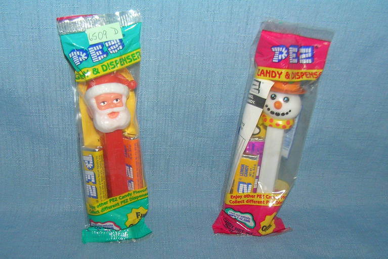 Pair of vintage PEZ Candy containers (#6509D) on Nov 24, 2022 | Baker's ...