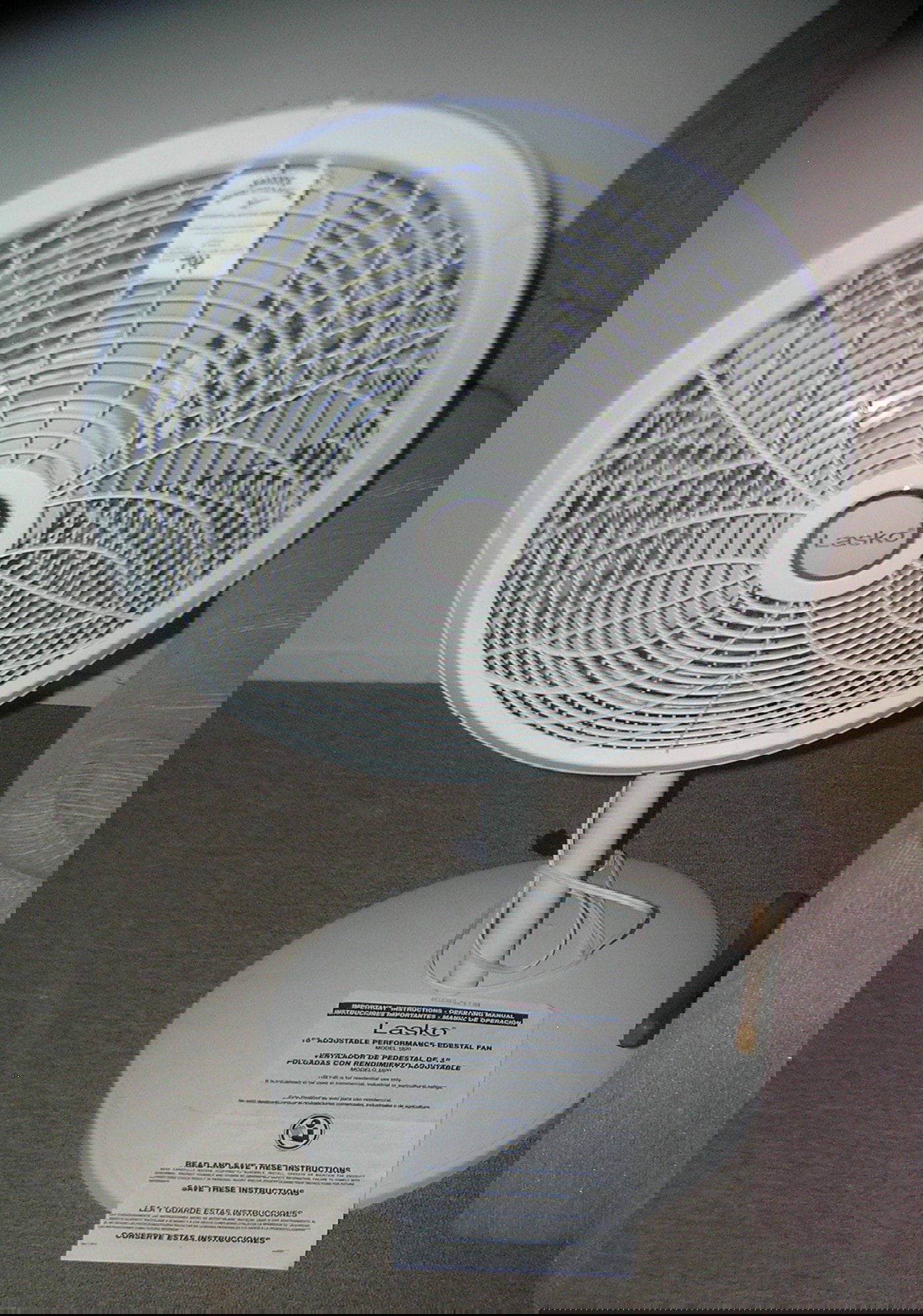 Lasko Free Standing Pedestal Fan With Booklet Auction