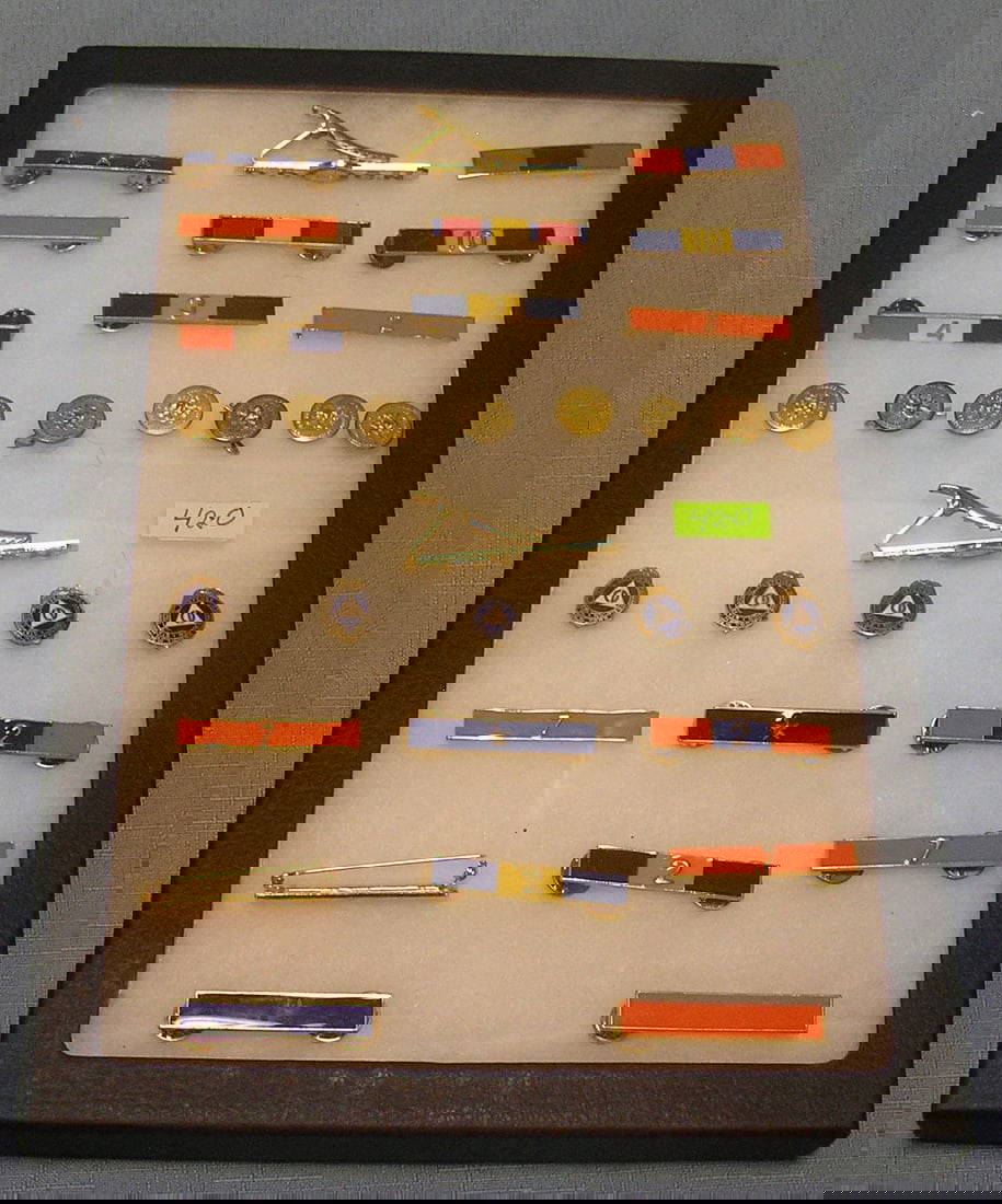 Vint. Police Buttons, Medals, Ribbon Bars & More Auction