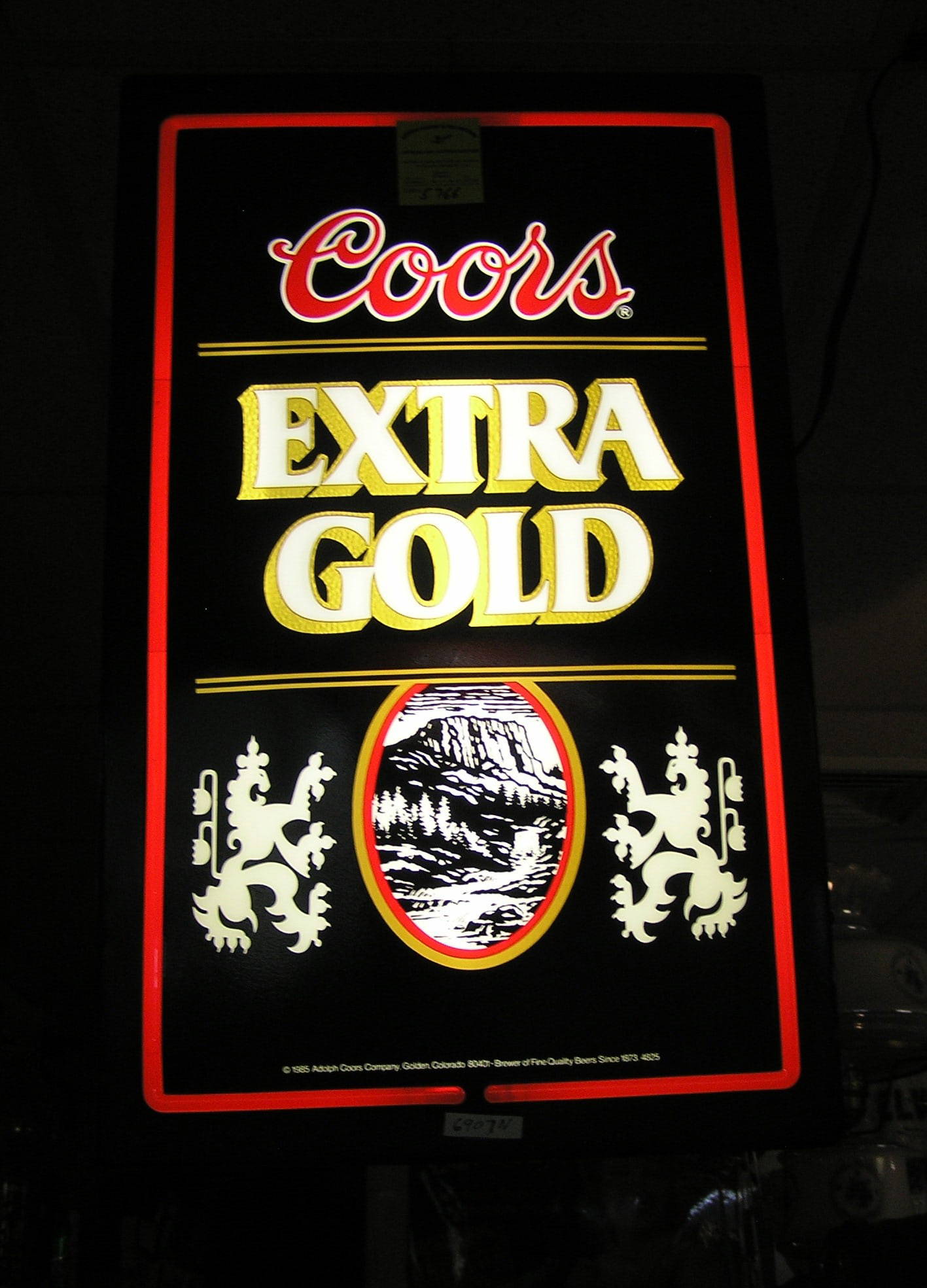 Coors Extra Gold Illuminated Bar Advertising Sign Auction