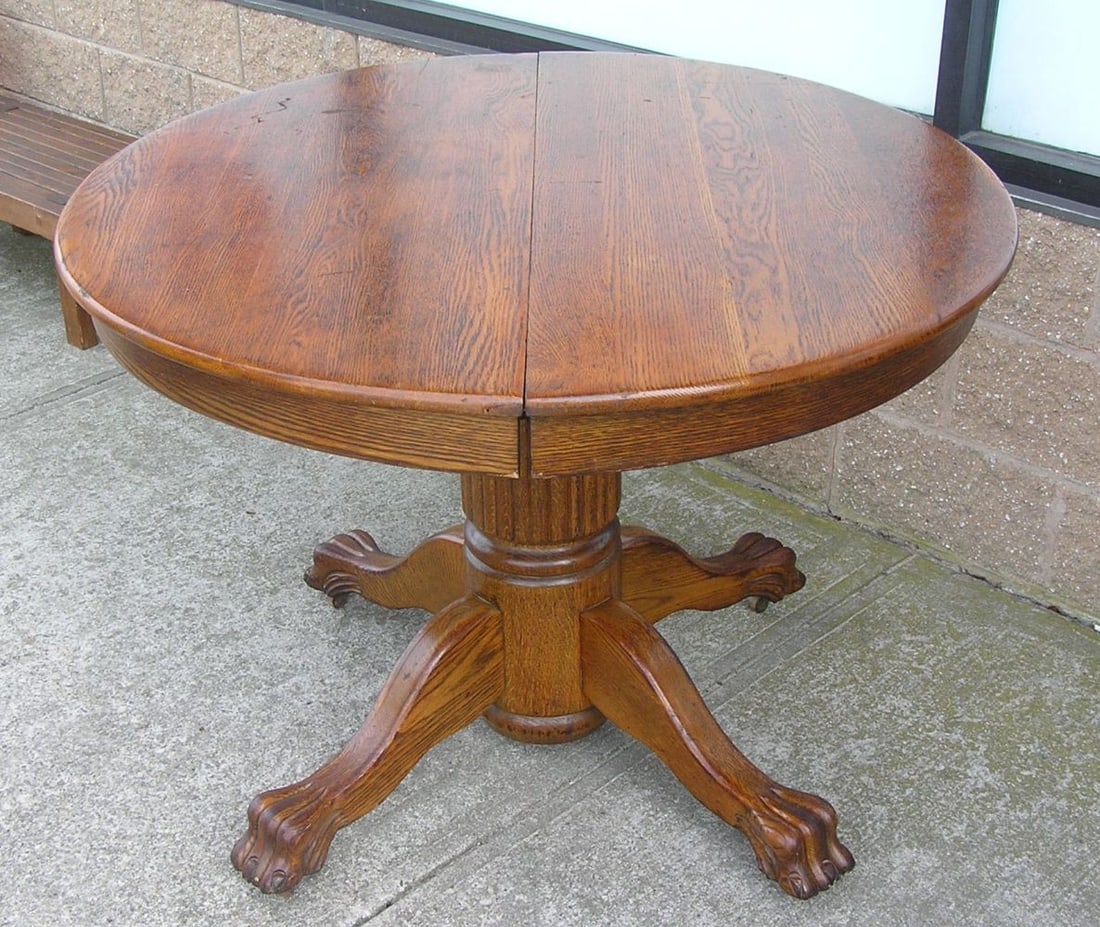 Antique Oak Round Table Auction