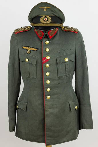 Wehrmacht General's Uniform Tunic, Breeches And Visor