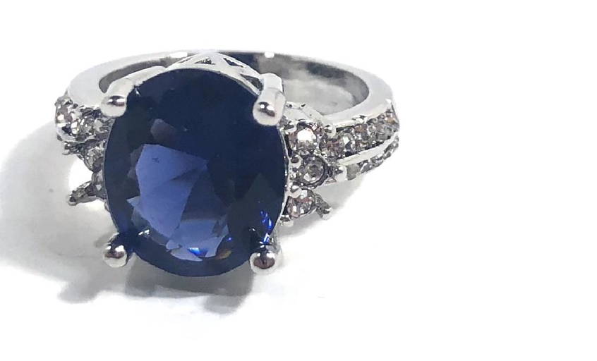 Raised Setting Royal Blue Quartz 4ct Faceted Ring