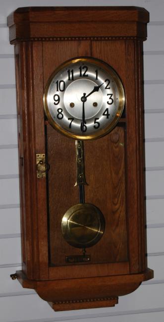 German Oak Box Clock in a Simple Case Price Guide