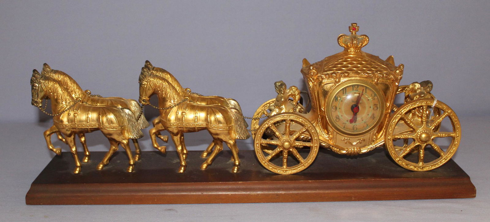 Vintage United Horse & Carriage Electric Clock Price Guide