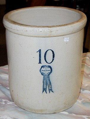 289C: 10 Gallon Blue Ribbon Brand Crock