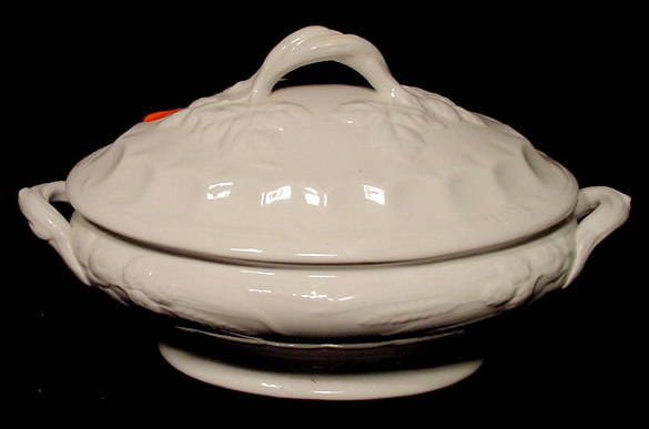 Meakin Ironstone Covered Vegetable Tureen Nr