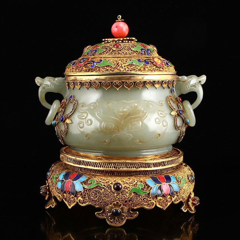 Quan Rong Gallery - Chinese Art Auction