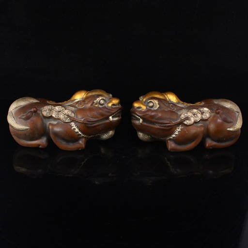 A Pair Gilt Gold Red Copper Fortune Pixiu Statues (#0397) on Feb 27 ...