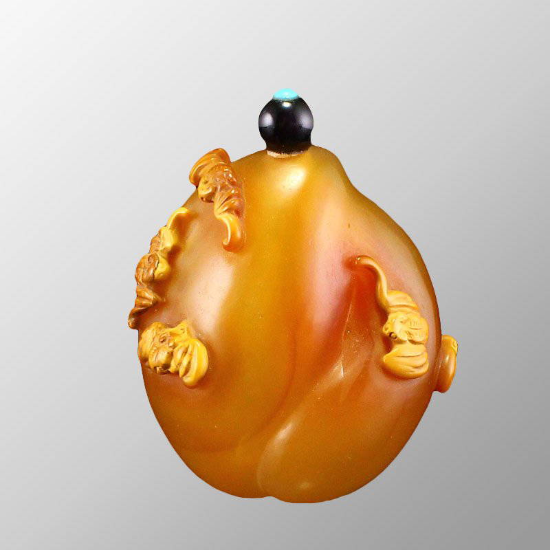Buy Vintage Chinese Agate Fortune Bat & Peach Snuff Bottle | Quan Rong ...