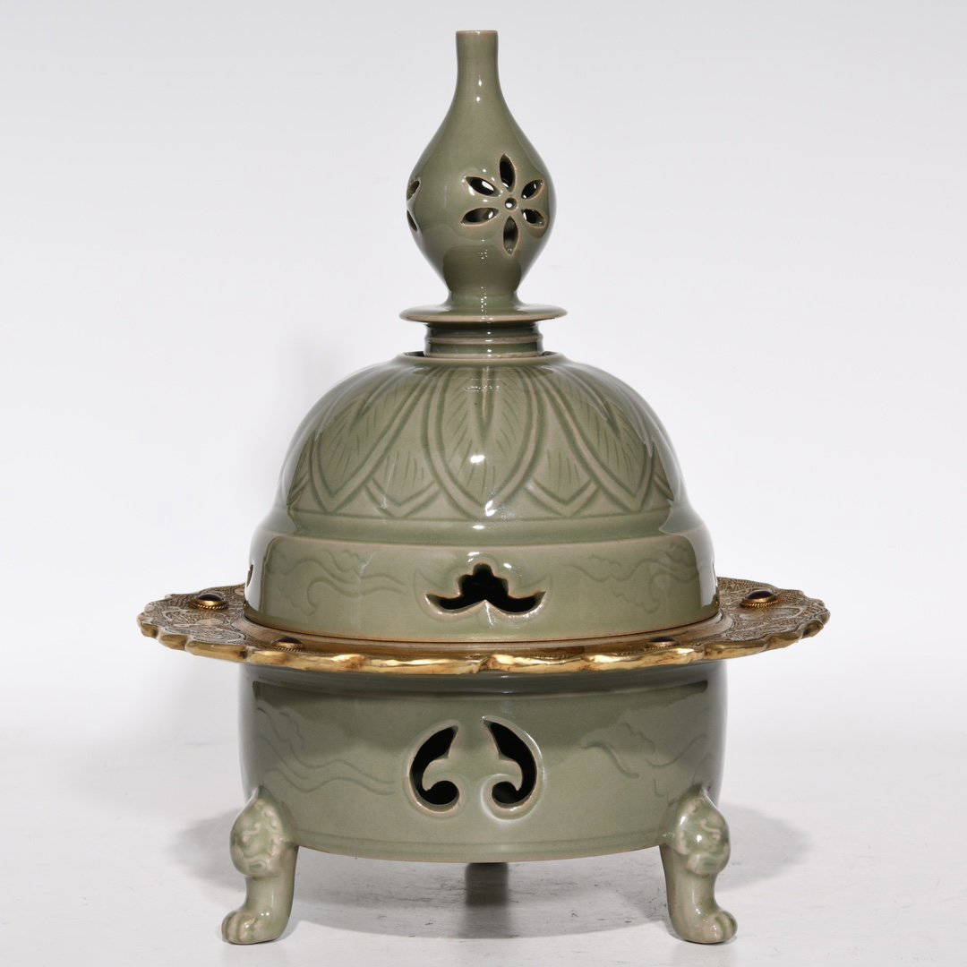 Buy Openwork Chinese Inlaying Gold Edge Yue Kiln Flower Design Incense ...