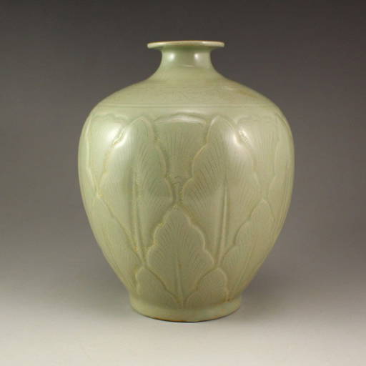 Vintage Chinese Yue Kiln Porcelain Vase