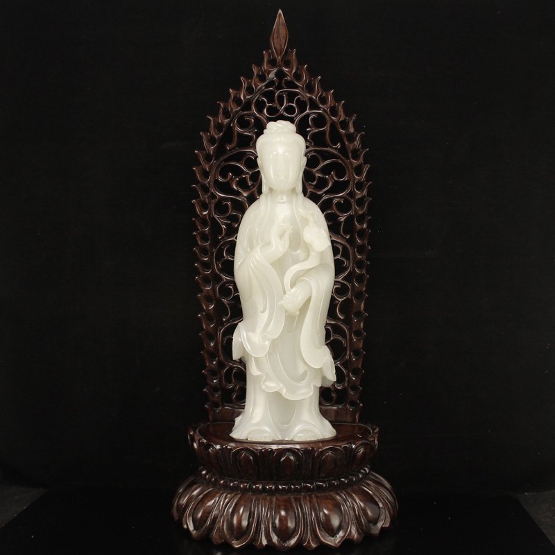 Quan Rong Gallery - Chinese Art Auction