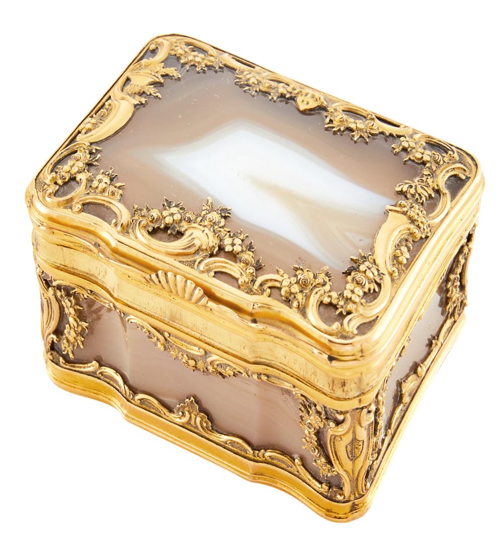 French 18 Kt Gold And Agate Snuff Box