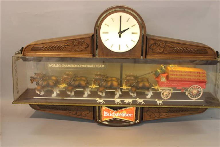 Anheuser-Busch Budweiser Light Up Bar Clock Sign - Jan 28, 2019 ...