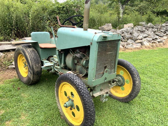 American Bosch Mfg. Springfield, Mass Garden Tractor