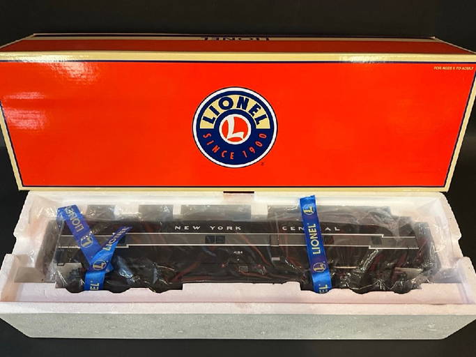 New York Central E7 B Unit Diesel Locomotive Powered 6 24583