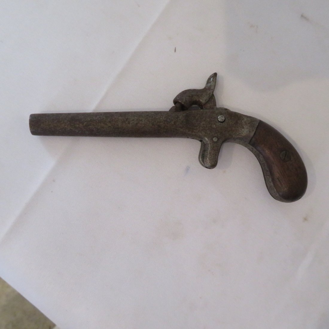 Early percussion spur trigger pistol - Oct 14, 2021 | Davies Auctions in IN