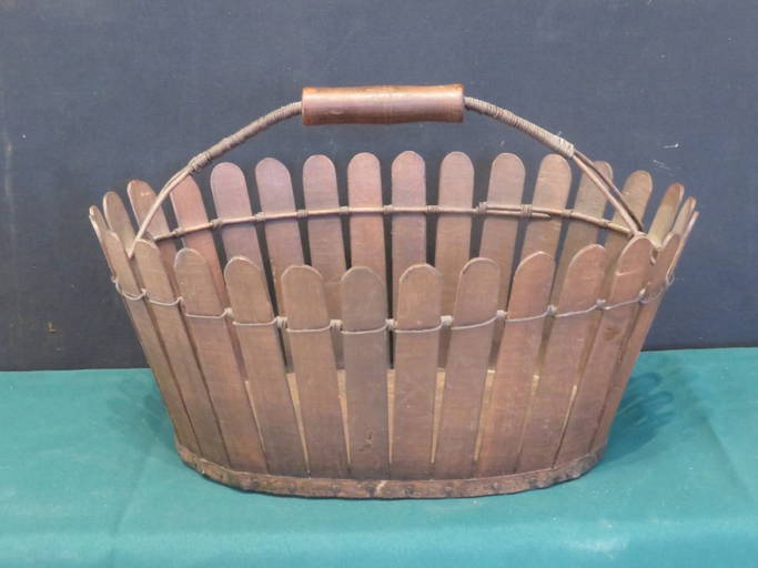 Shaker Stave Oval Wood Basket With Wire And Wood Handle