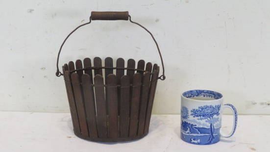 Shaker Stave Oval Wood Basket With Wire And Wood Handle