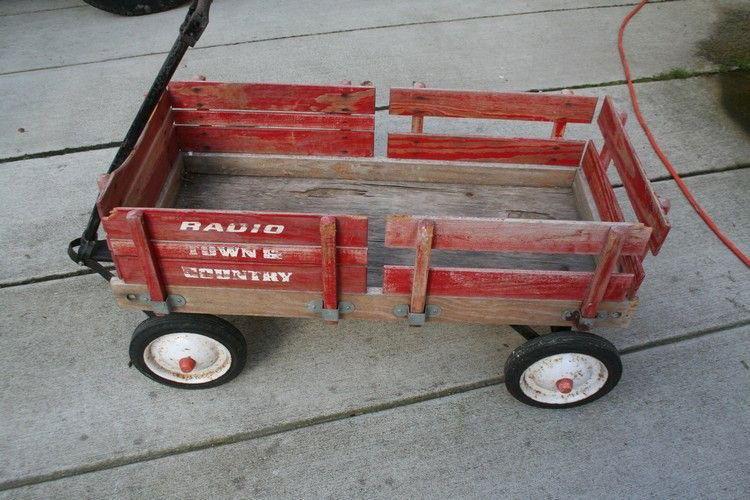 Radio Flyer Town & Country Wagon - May 03, 2014 | Jack Gunter Art ...