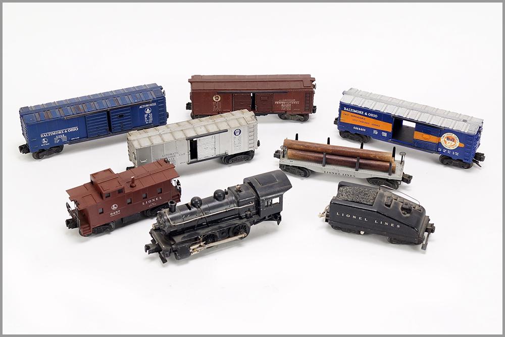 Lionel Engine And Lionel Car Train Set.