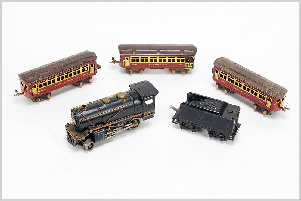 Lionel Ives Passenger Train Set.