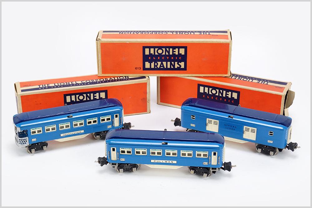 Lionel Blue Comet Electric Train Cars.