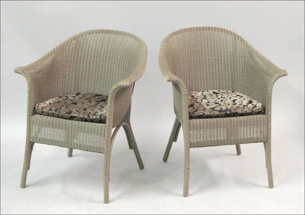 761041: SET OF EIGHT JACK LENER LARSON CHAIRS.
