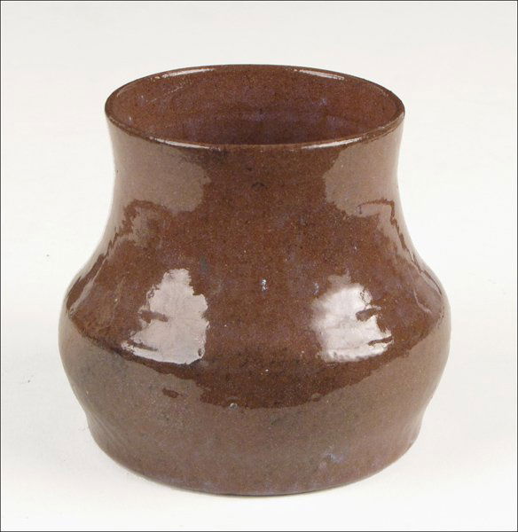 ALLANDER ART POTTERY HAND MADE GLAZED CERAMIC DISH.