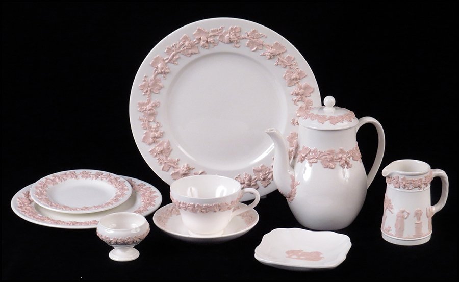 WEDGWOOD QUEENSWARE PINK AND CREAM PORCELAIN DINNERWARE - Aug 08, 2013 ...