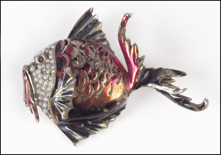 A REJA ENAMEL AND FAUX PEARL FISH BROOCH. - Jun 21, 2014 | Susanin's ...