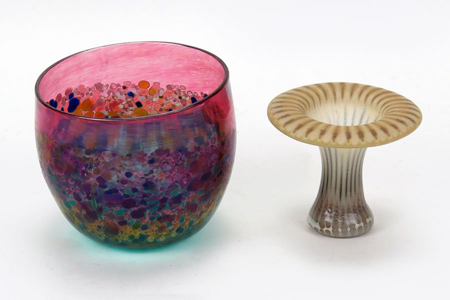 A Higgins Fused Glass Dropout Vase.