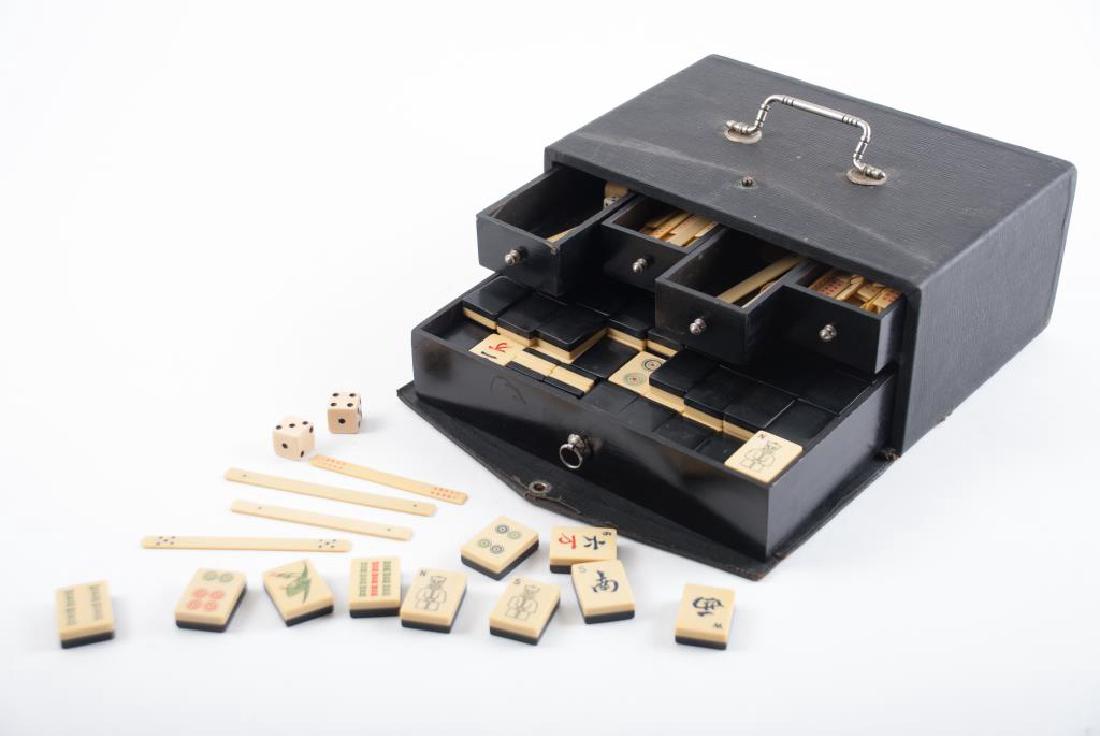 (Early 20th c) PUNG CHOW MAHJONG SET